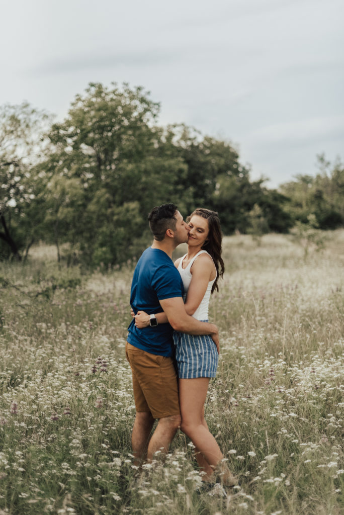 Tandy Hills Fort Worth Texas Romantic Engagement session