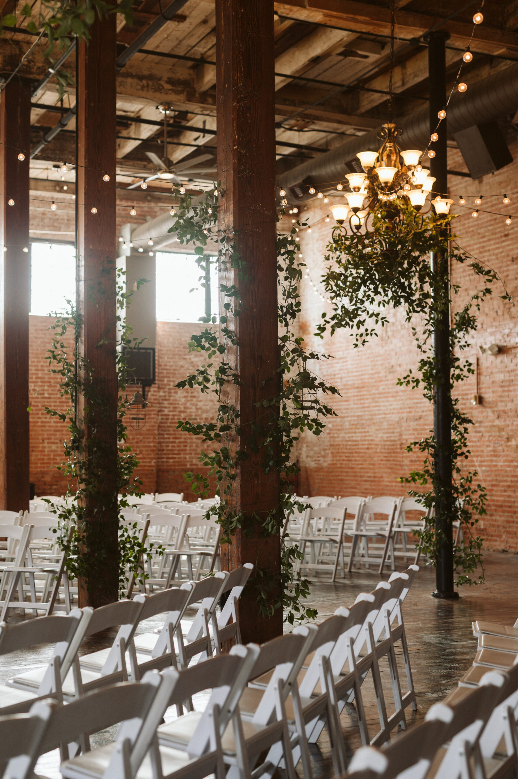 Elegant wedding at an old Flour Mill Factory in McKinney | Texas ...